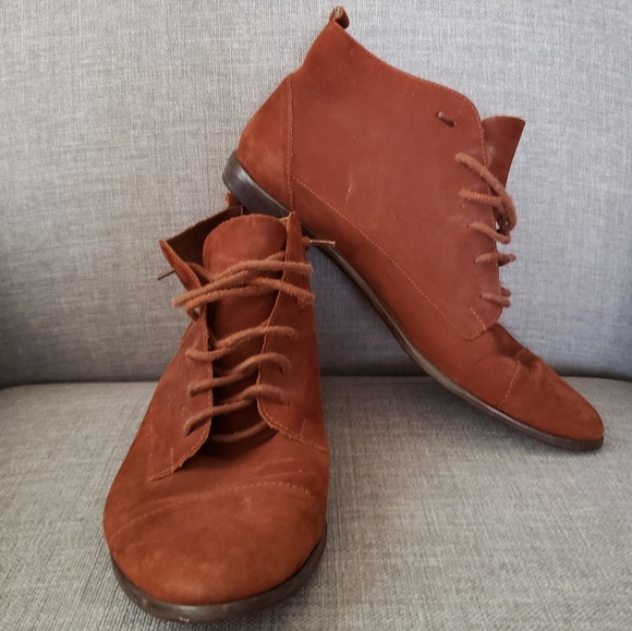 Connie | Shoes | Vintage Connie Lace Up Leather Bootie | Poshmark
